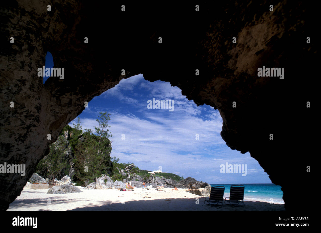 Bermuda beach chairs hi-res stock photography and images - Alamy