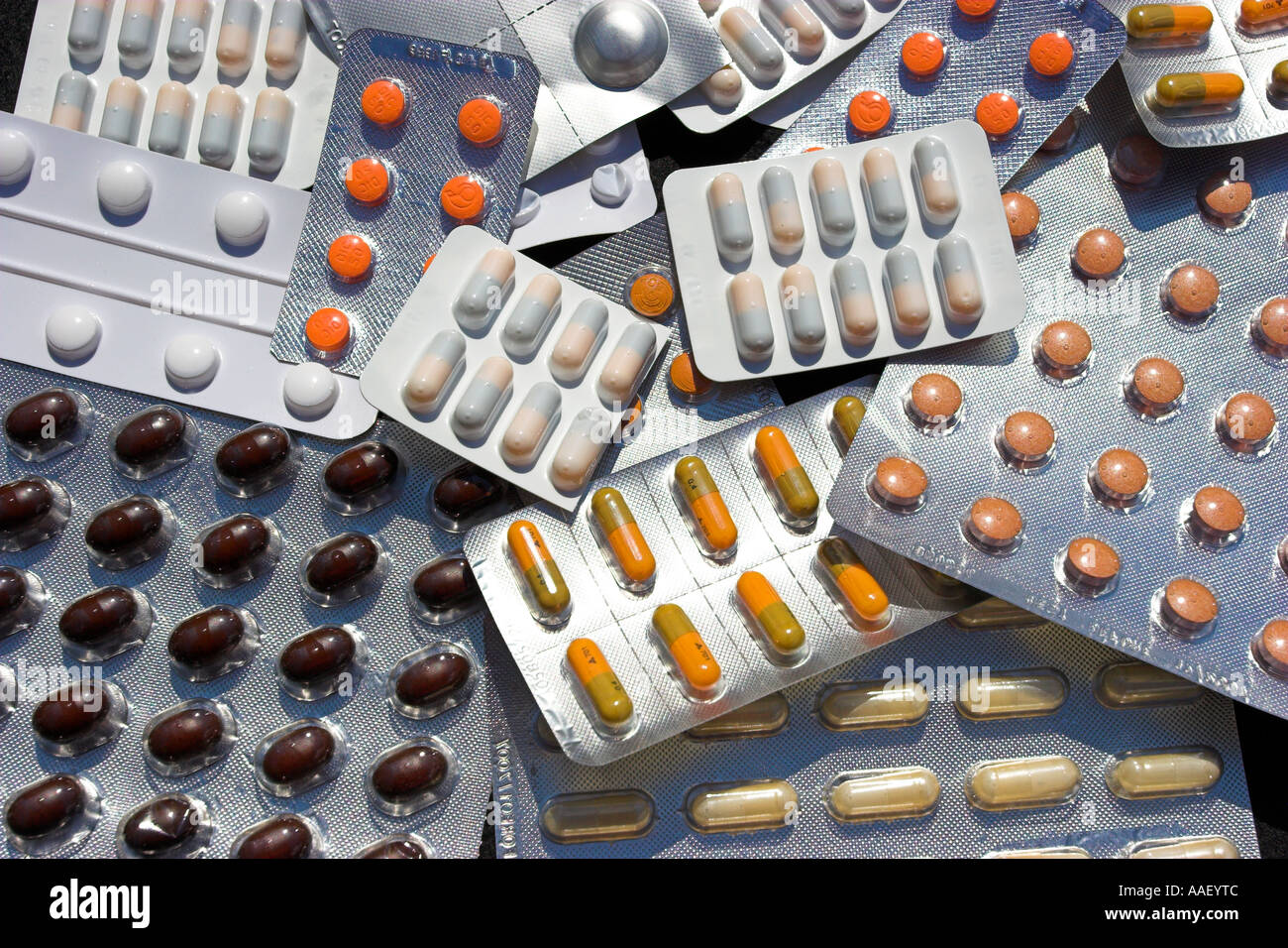Daily drugs pack hi-res stock photography and images - Alamy