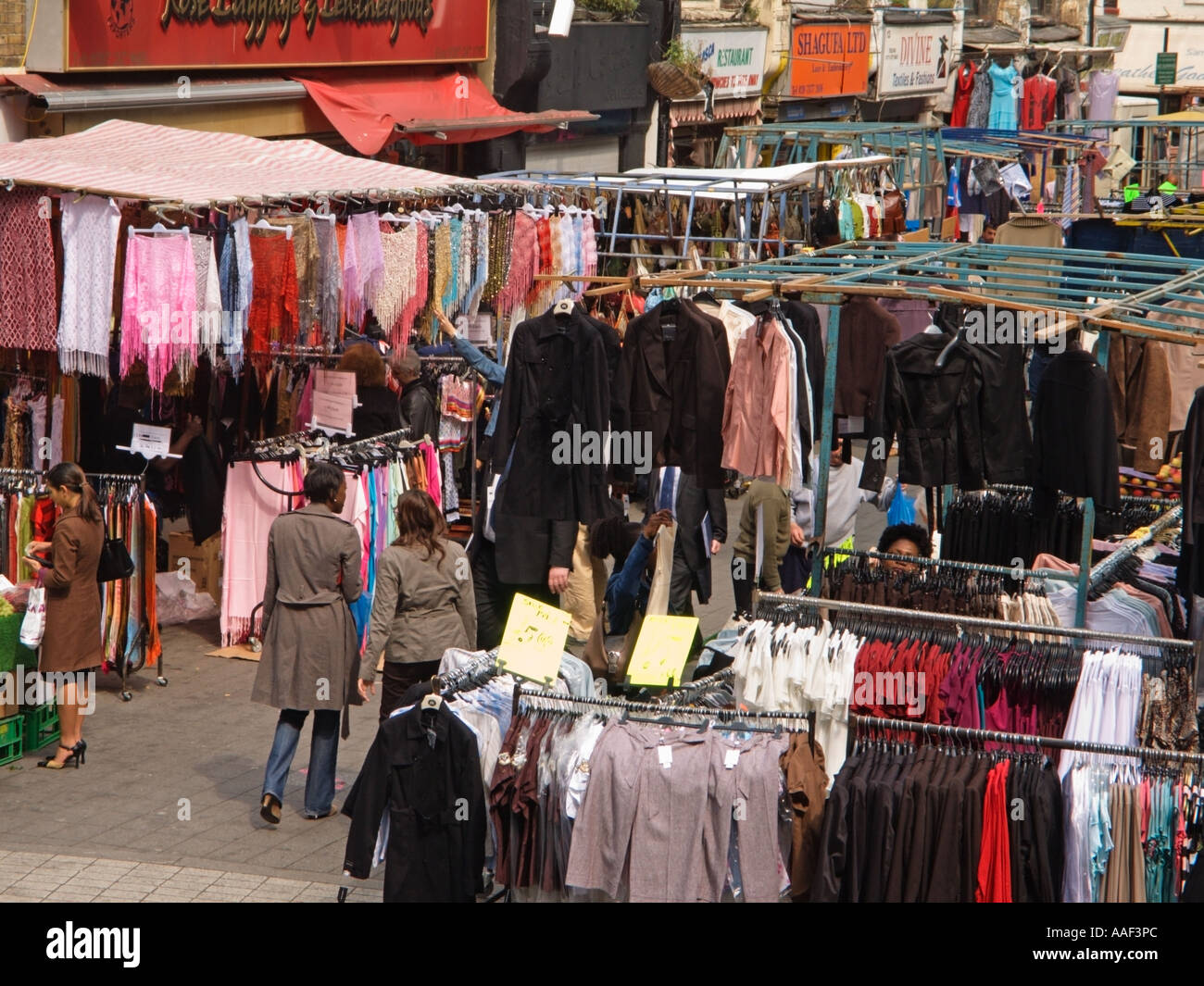Petticoat Lane Market Wentworth and Middlesex Street London United ...