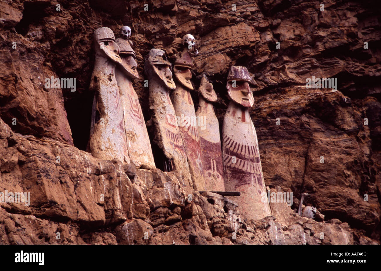 graves at Karajia Peru urn Stock Photo - Alamy