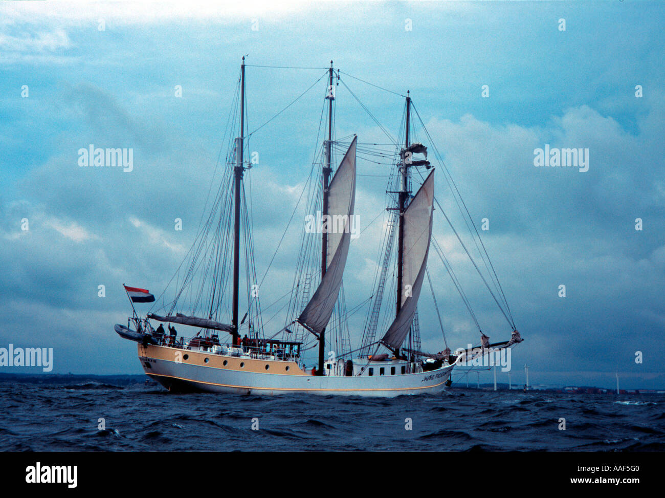 Three masted schooner hi-res stock photography and images - Alamy