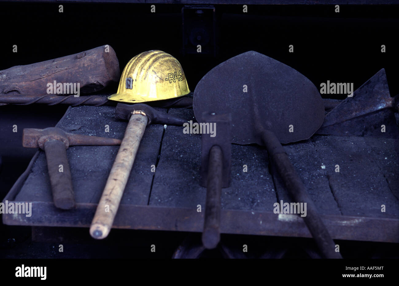 Mining tools hi-res stock photography and images - Alamy