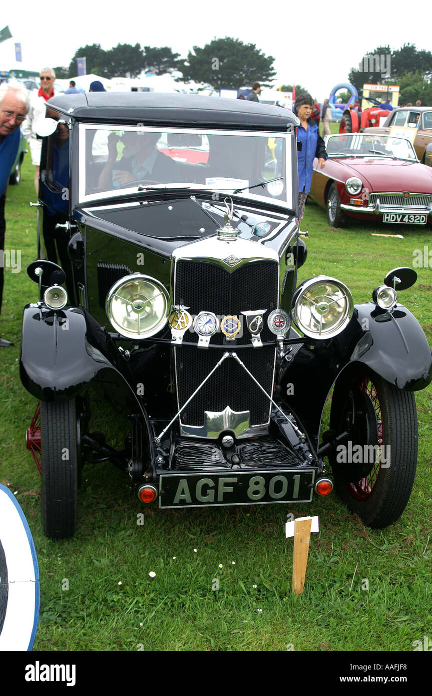 Riley quick hi-res stock photography and images - Alamy