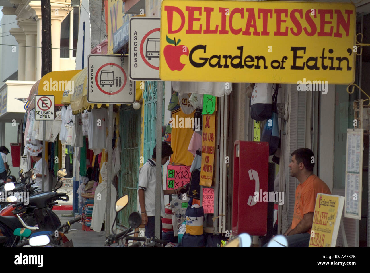 Storefronts in Cozumel Mexico Stock Photo - Alamy