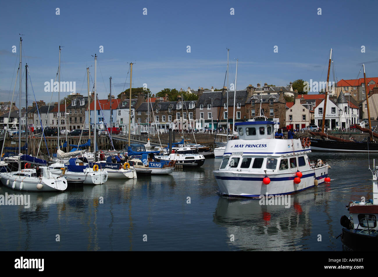 Isle of may boat trips hi-res stock photography and images - Alamy