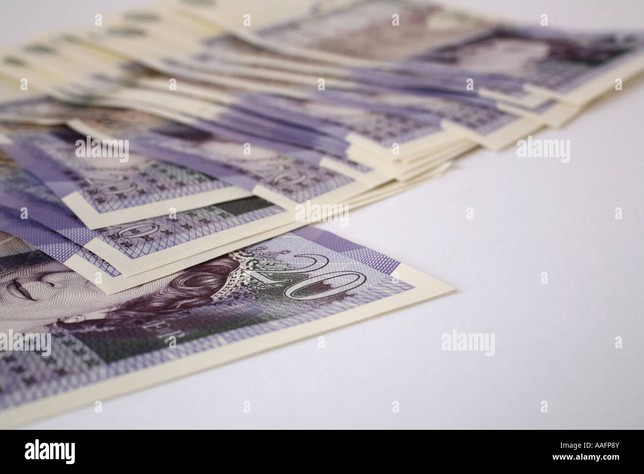 Bundle of the new Twenty pound note, 2007 Stock Photo - Alamy