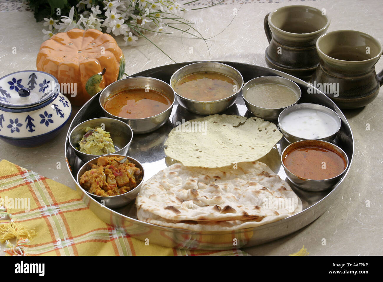 Indian thali meals hi-res stock photography and images - Alamy