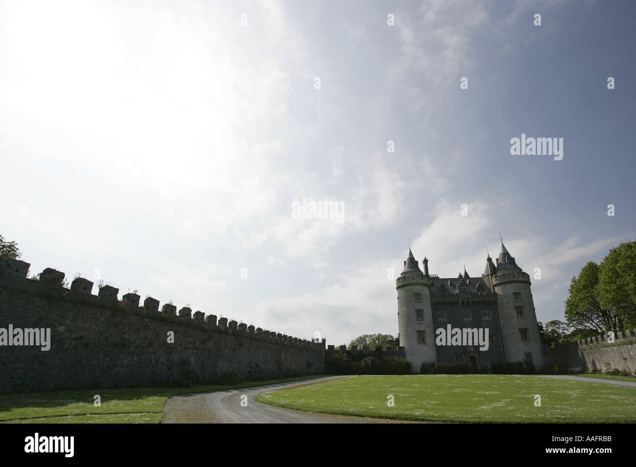 Killyleagh castle hi-res stock photography and images - Alamy