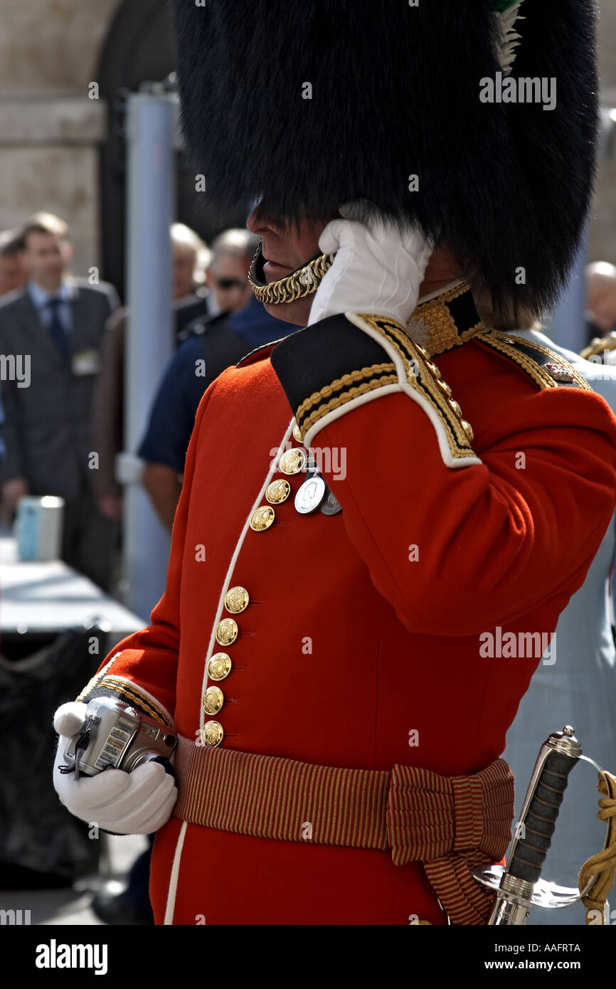 In uniform of the welsh guards hi-res stock photography and images - Alamy