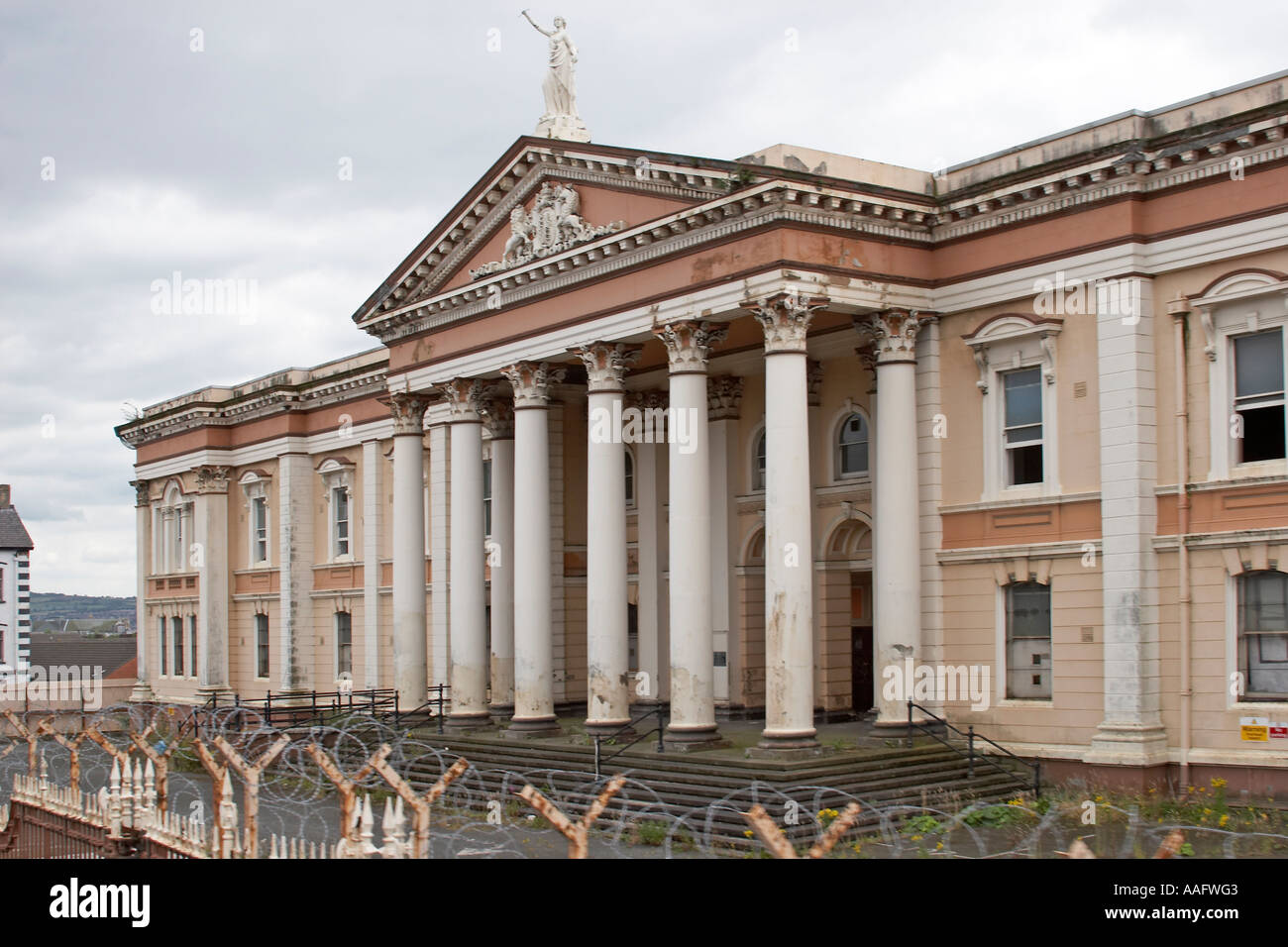Crumlin courthouse hi-res stock photography and images - Alamy