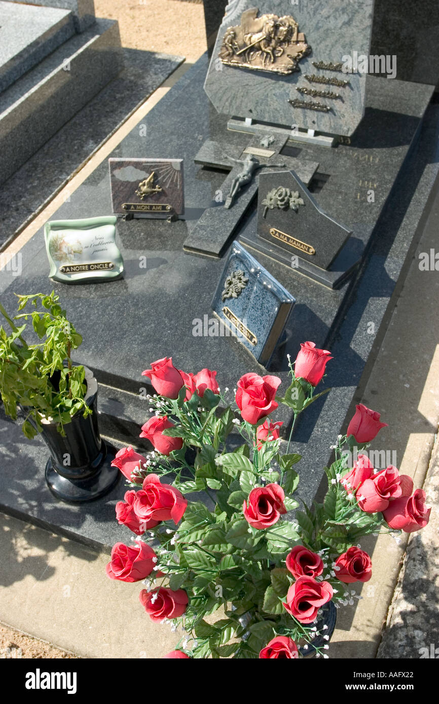 Free french cross symbol hi-res stock photography and images - Alamy