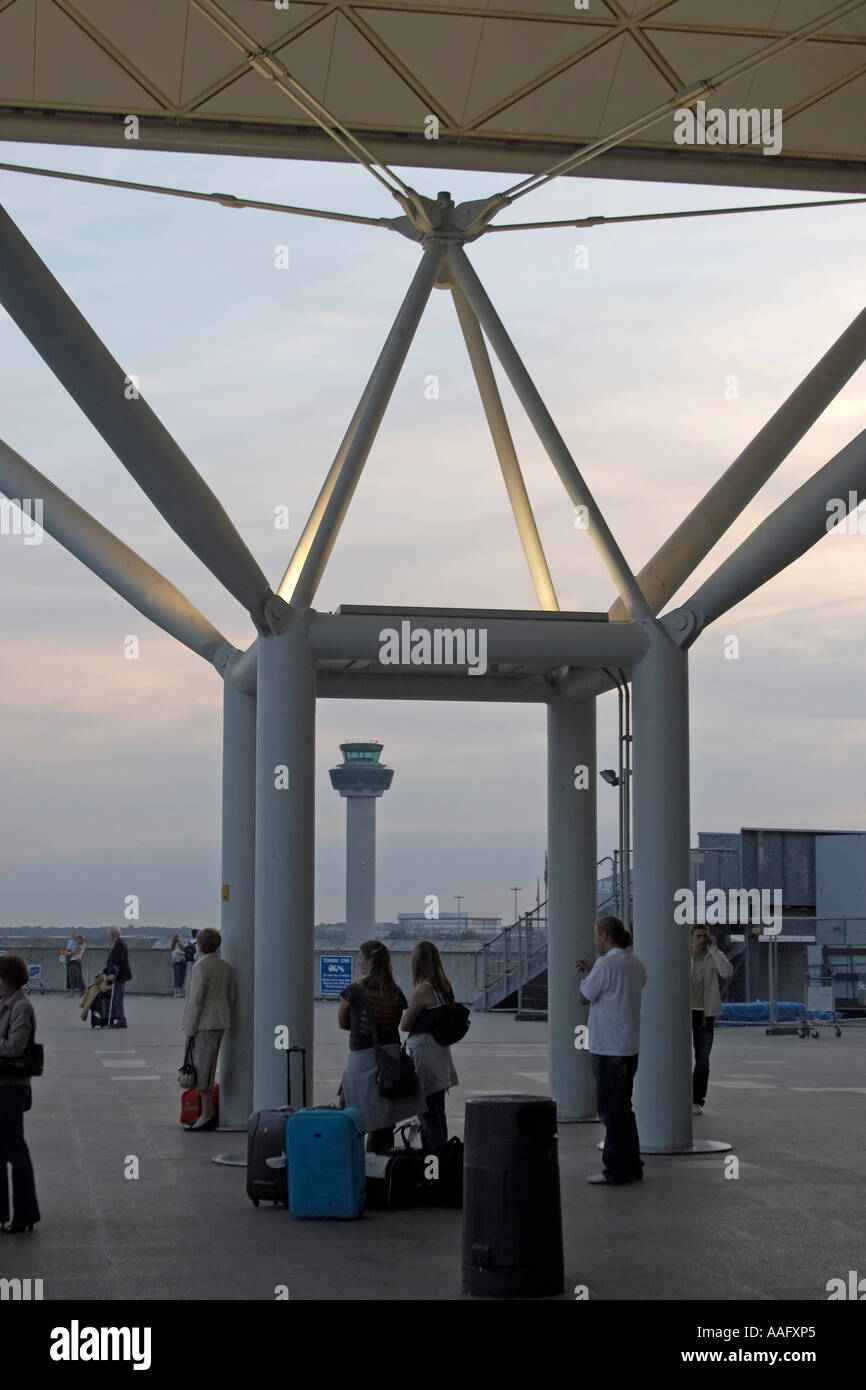 Stanstead Airport terminal building entrance canopy roof steelwork ...