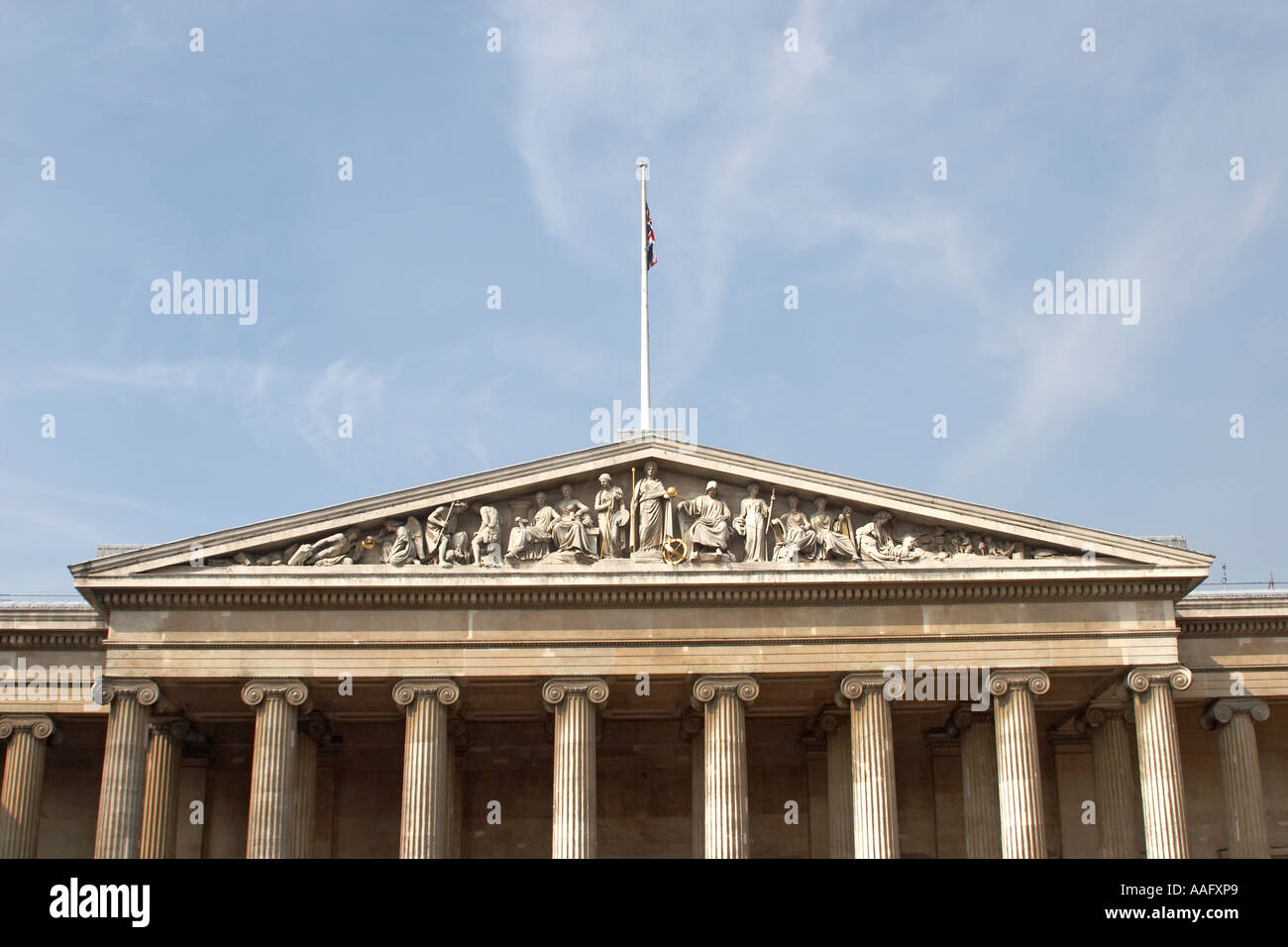 Britannia statue on exterior britannia hi-res stock photography and images - Alamy