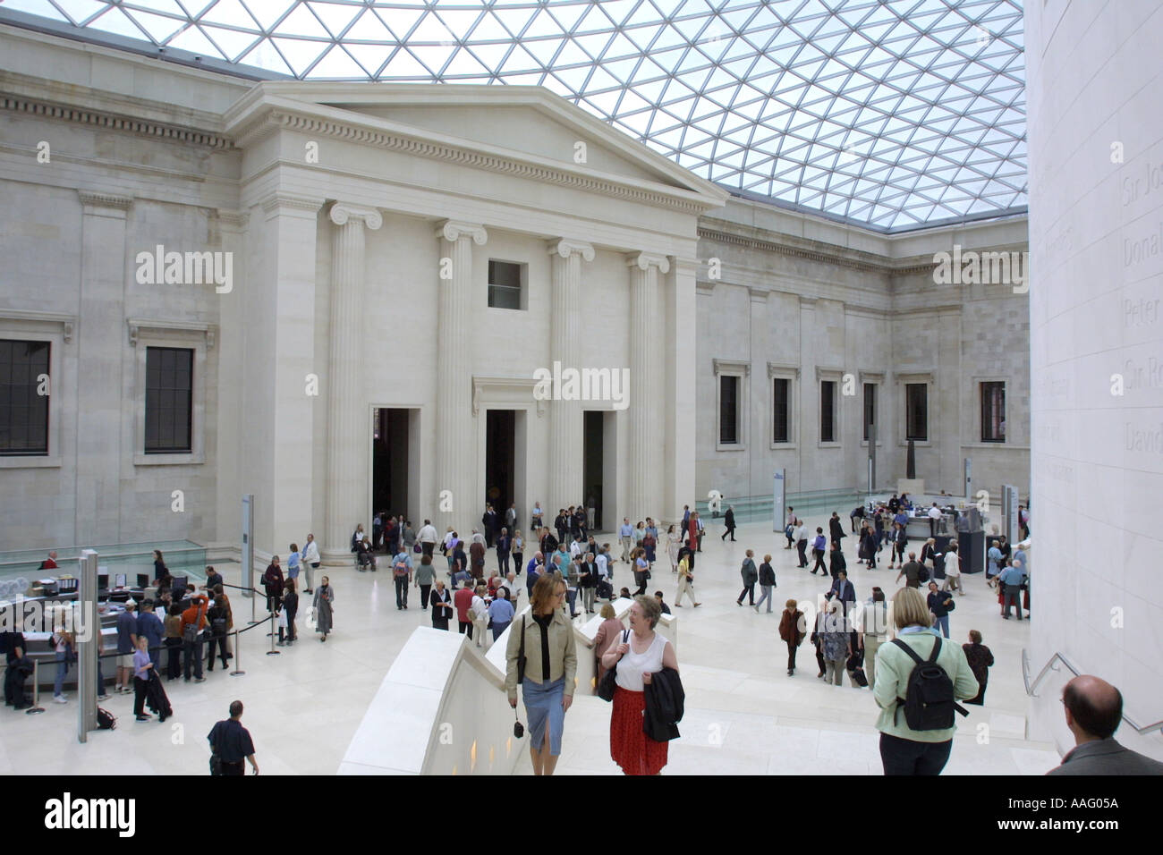 British Museum London The Great Court by architect Foster and Partners ...