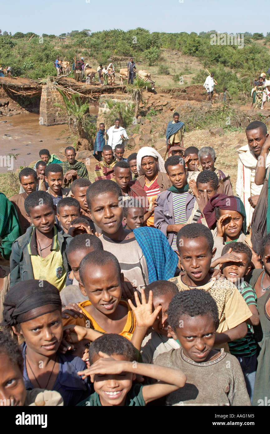 Crowd of people concentrating on having their picture taken near Kuch ...