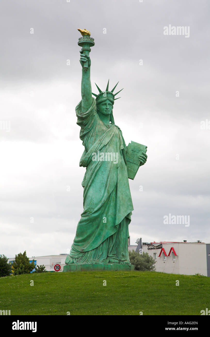 Copy of the Statue of Liberty which stands on a roundabout on the ...