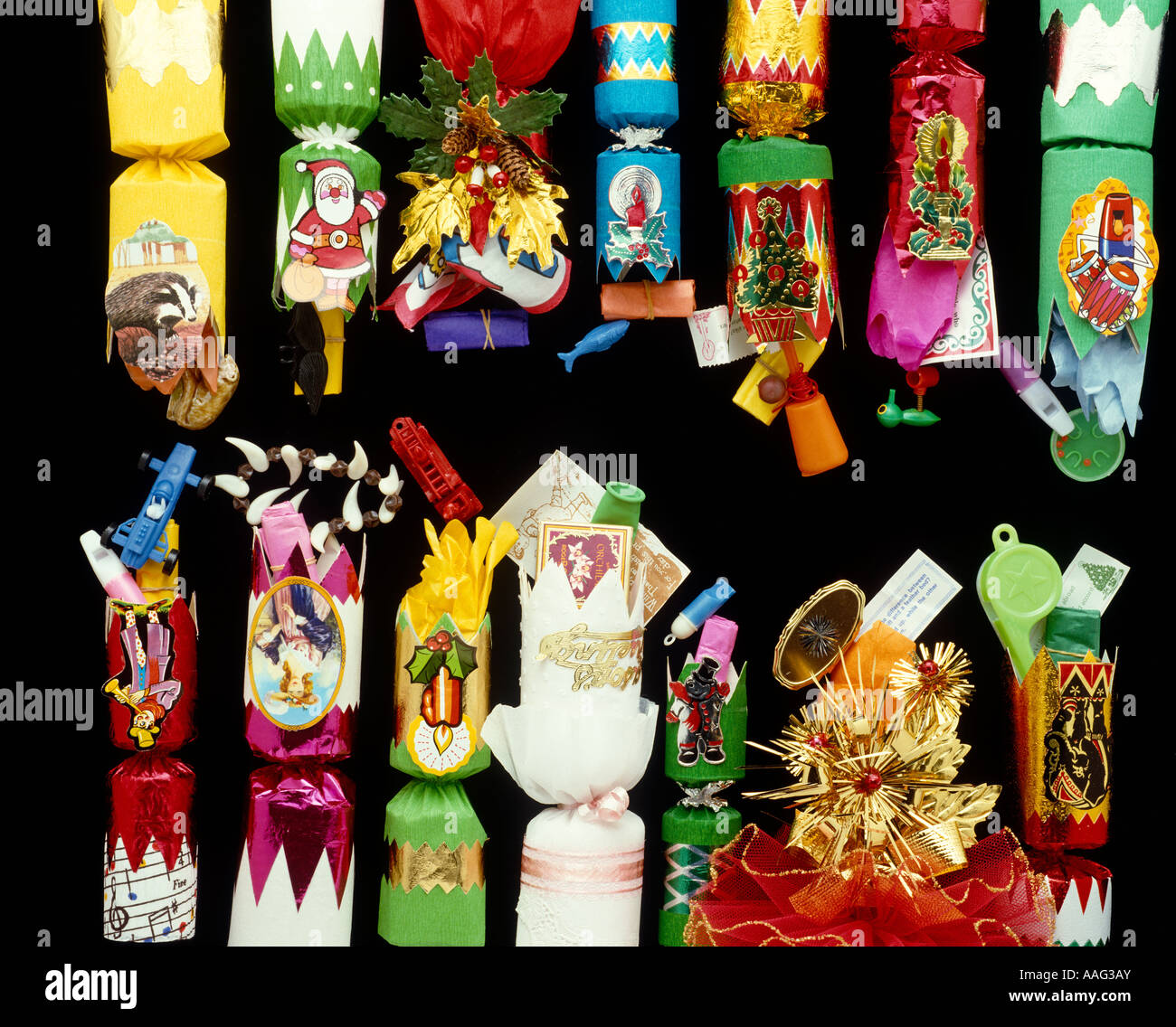 Pull cracker table hi-res stock photography and images - Alamy