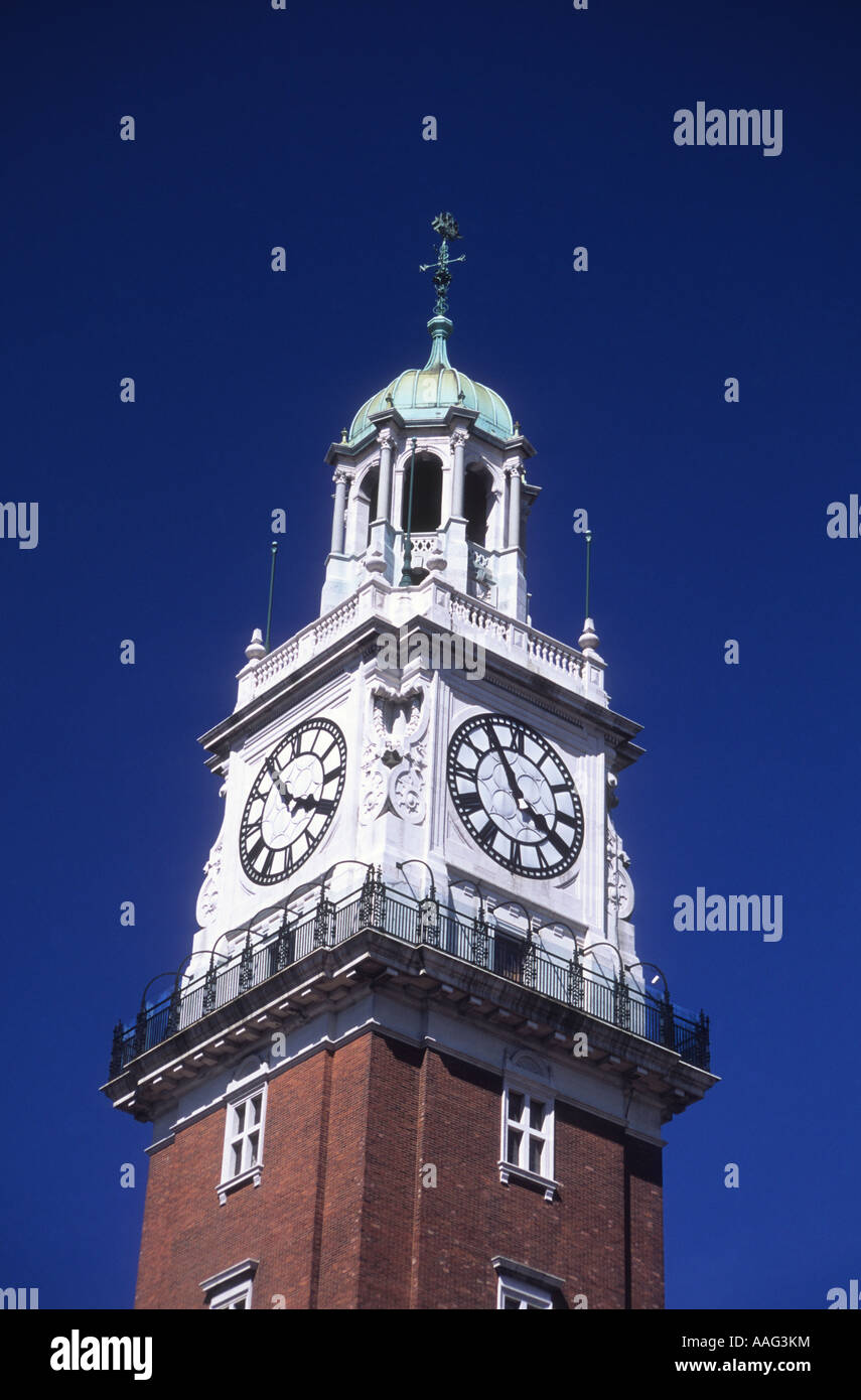 Arquitectura tower hi-res stock photography and images - Alamy