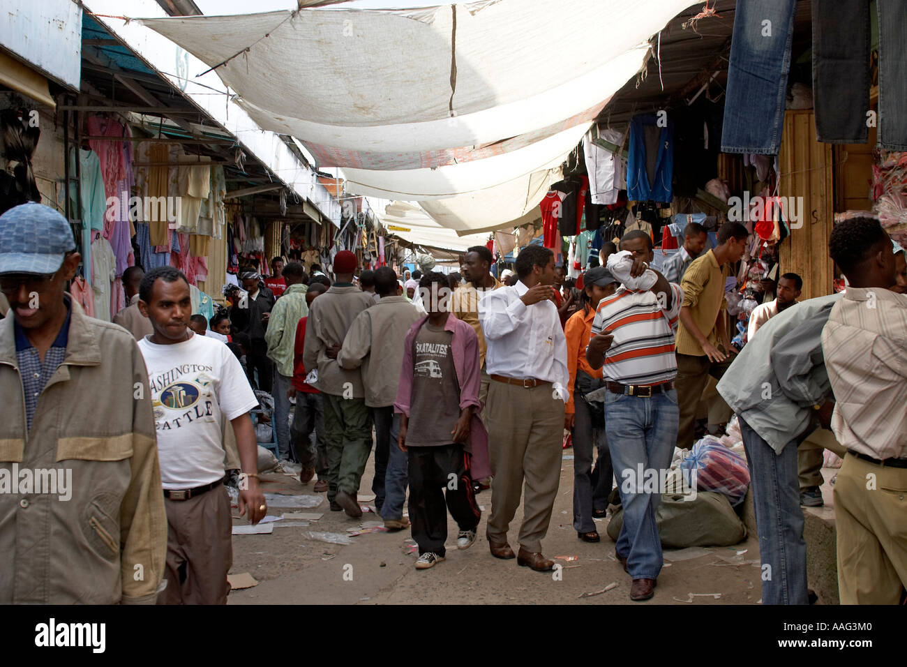 People inside Addis Ketema Merkato largest open air market in Africa ...