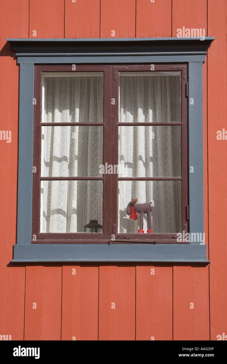 Painted window frame hi-res stock photography and images - Alamy