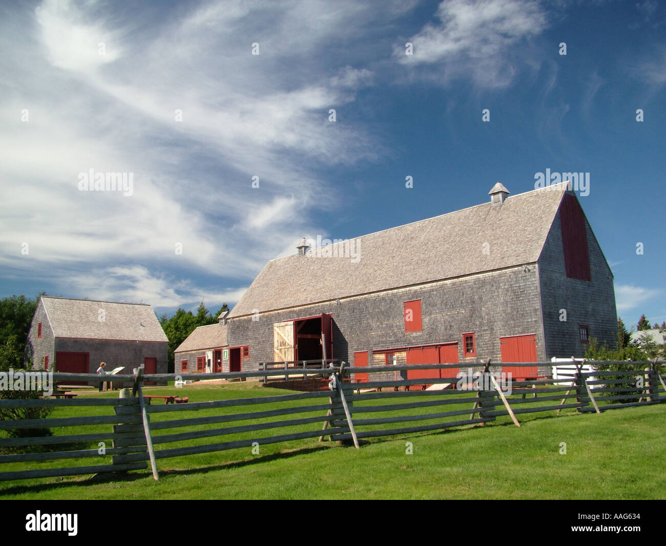 Historic canada national park images hi-res stock photography and ...