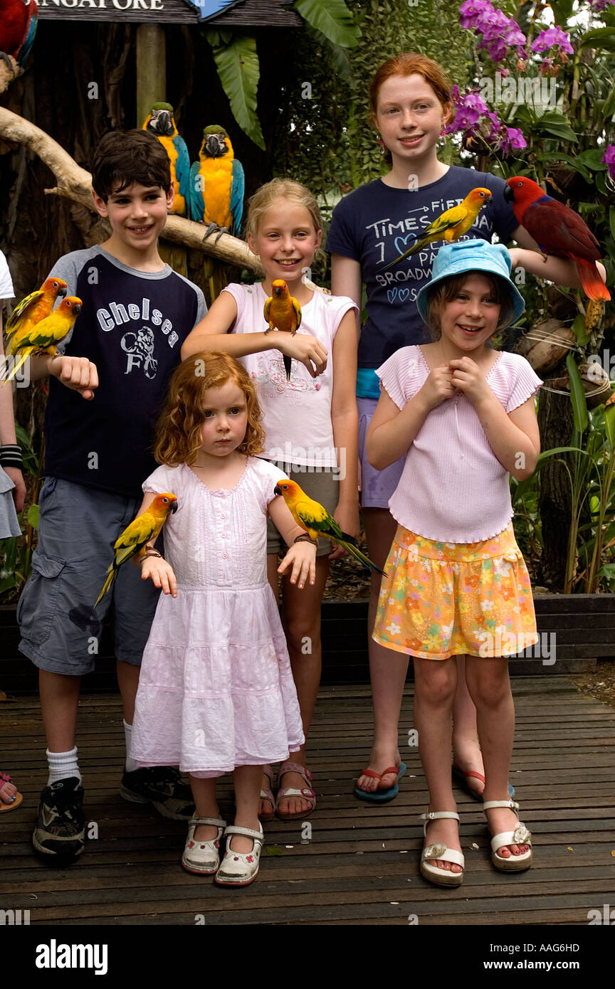 Jurong bird park children hi-res stock photography and images - Alamy