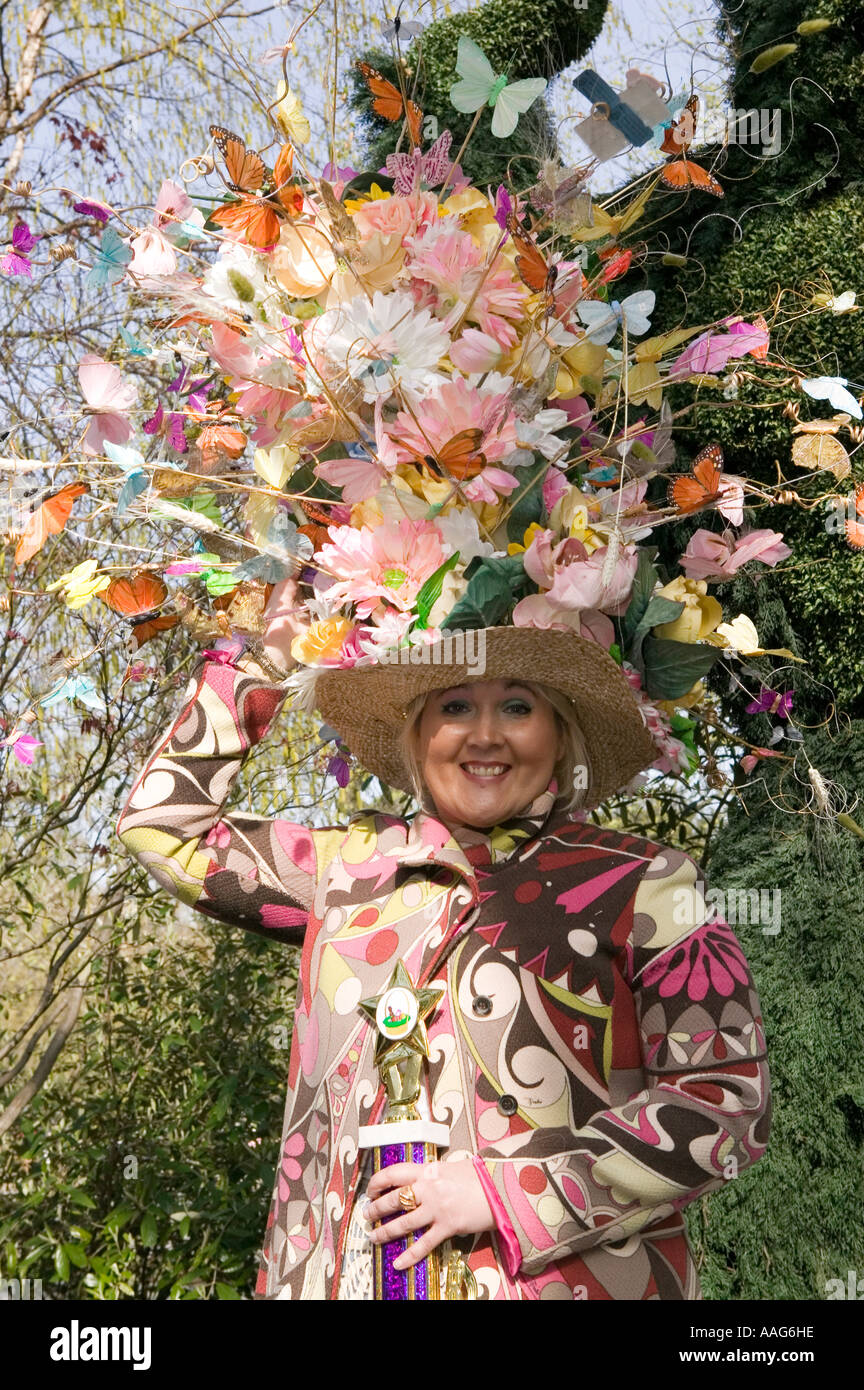 Contestant in the Easter Bonnet contest at the Tavern on the Park in ...