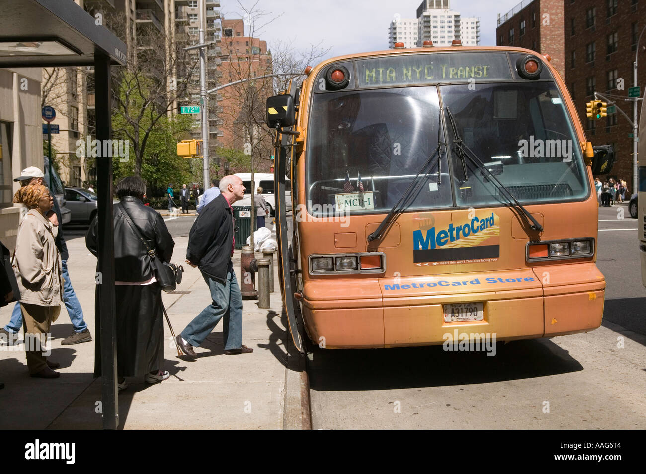 Mta logo hi-res stock photography and images - Alamy