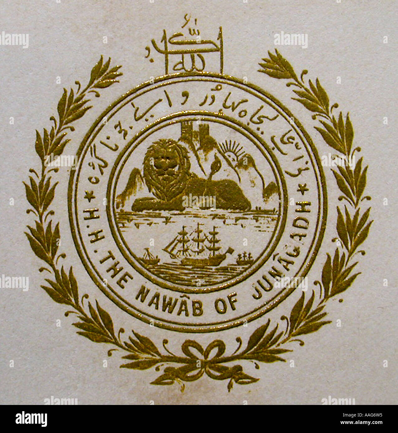 Golden monogram hi-res stock photography and images - Alamy