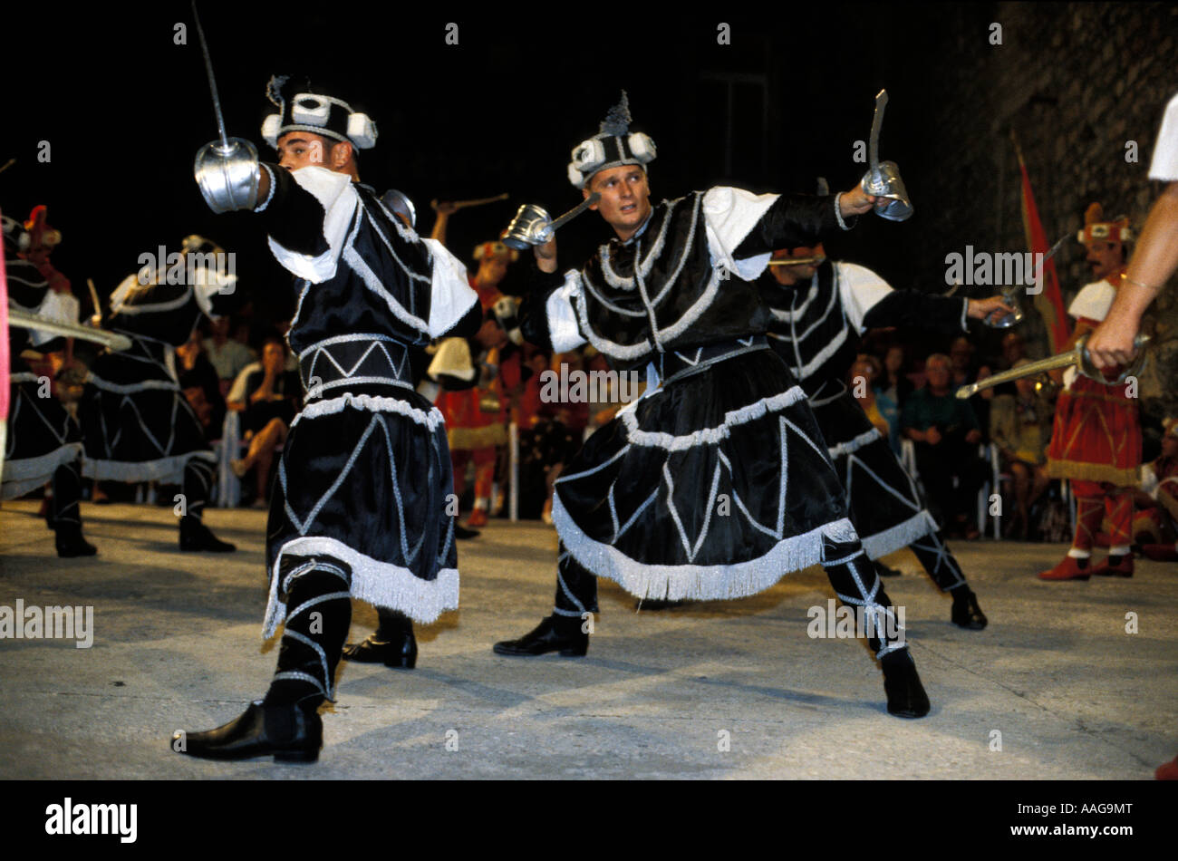 Sabre dance hi-res stock photography and images - Alamy