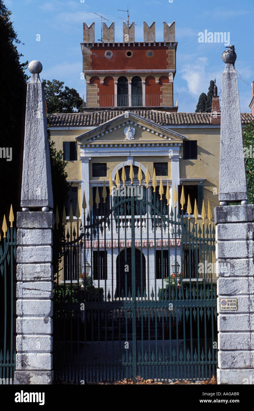 Gate to Villa Albertini Garda Lake Garda Veneto Italy Stock Photo - Alamy