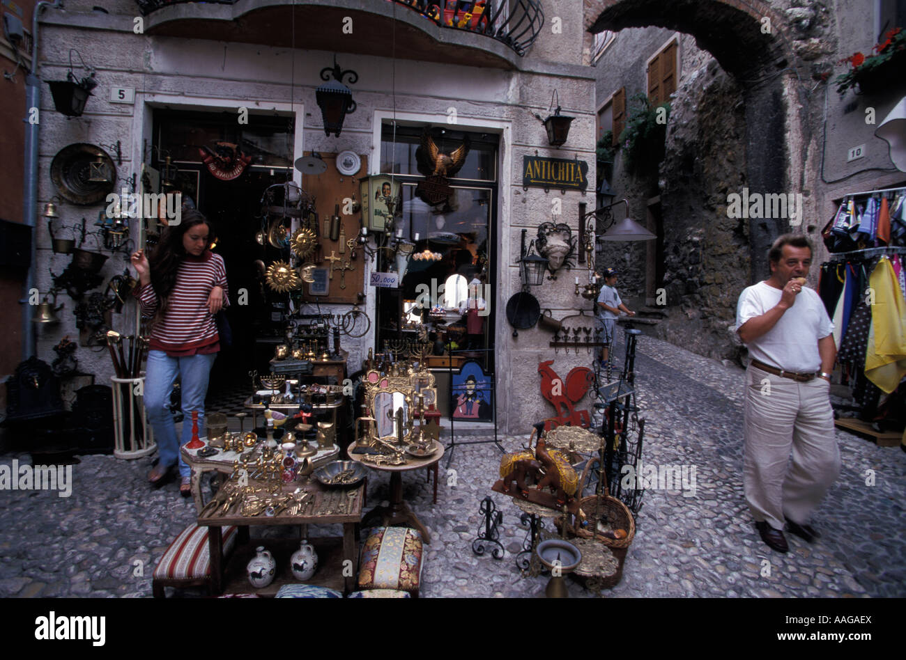 Antique shop Malcesine Lake Garda Veneto Italy Stock Photo - Alamy