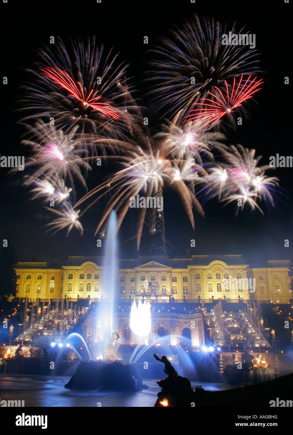 Firework cascade hi-res stock photography and images - Alamy