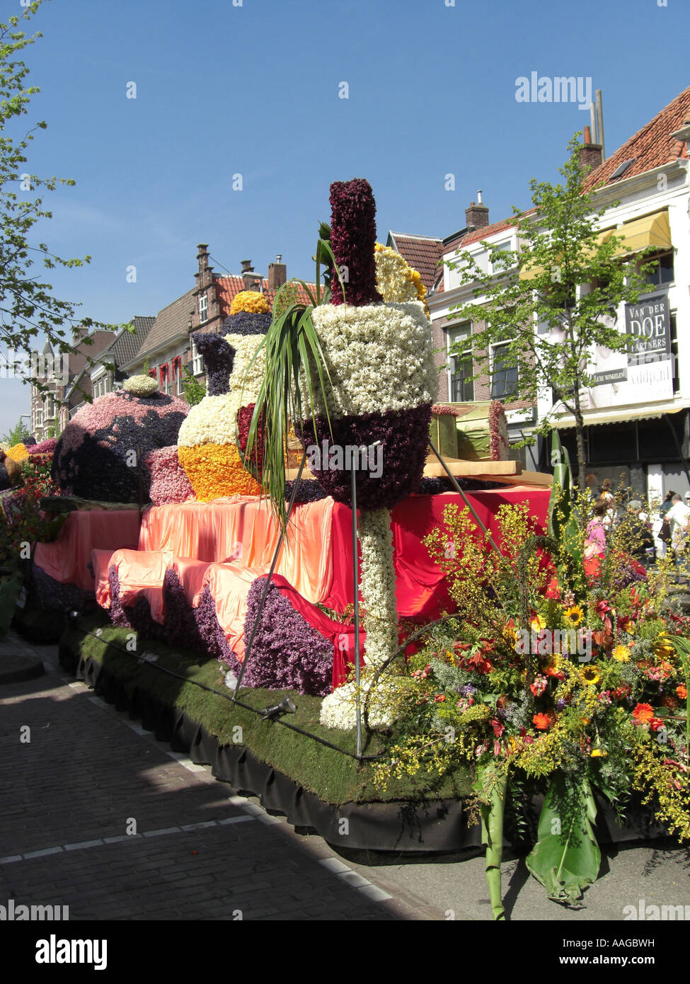 Float at the Haarlem Bloemencorso flower parade The Netherlands 2007 ...