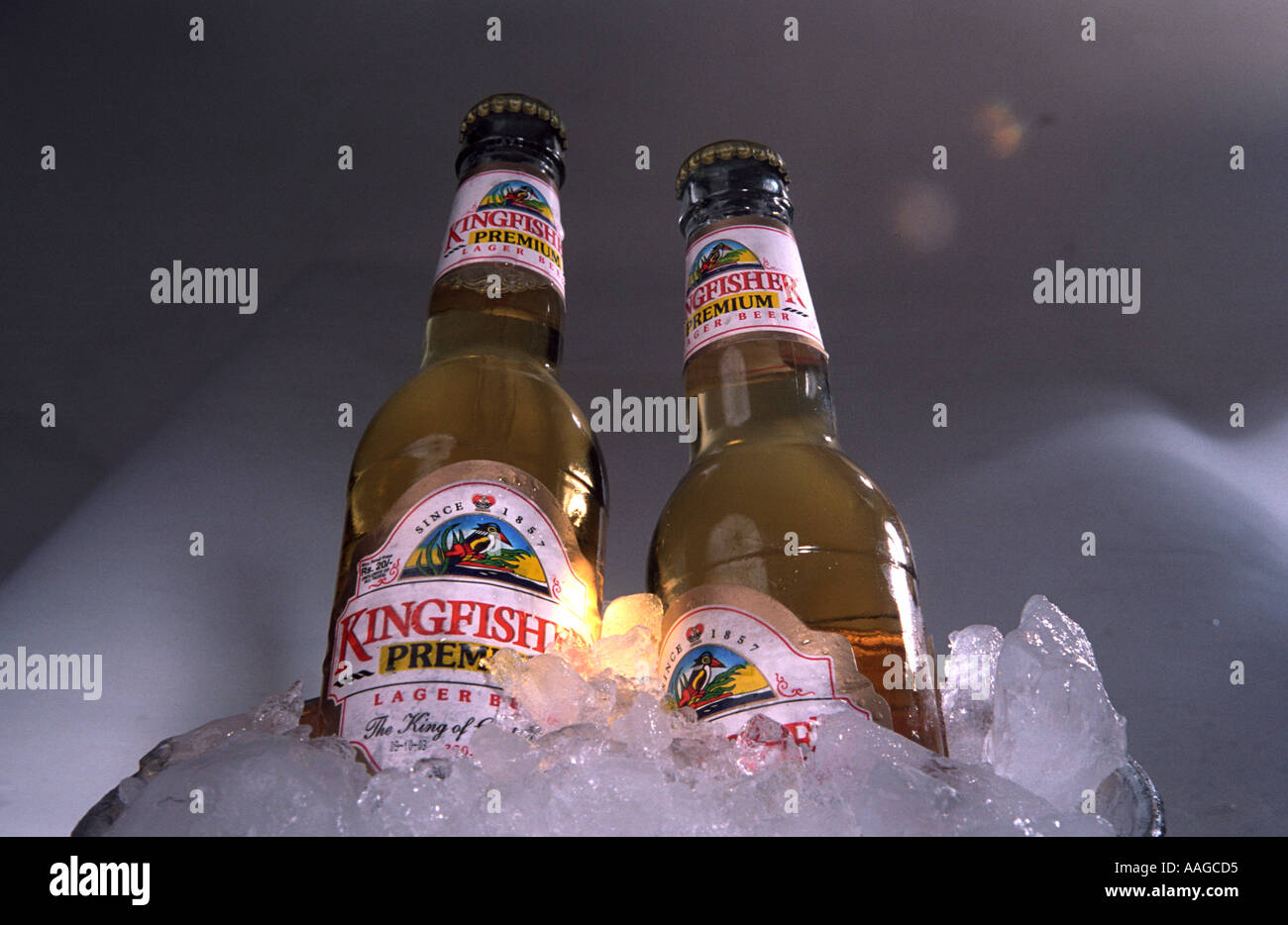 Beer bootles hi-res stock photography and images - Alamy