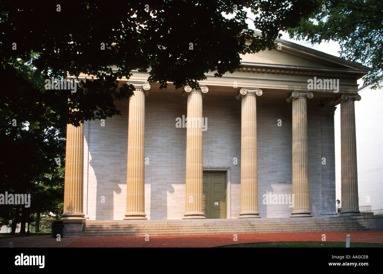 Architectural style greek revival hi-res stock photography and images ...