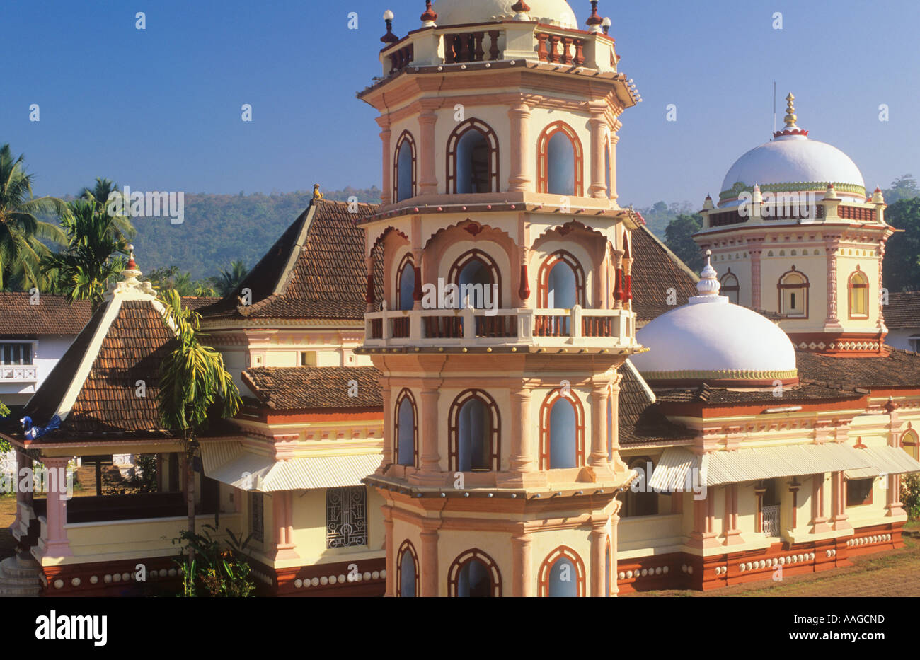 Naguesh Hindu Temple and lamp tower Ponda Goa India Stock Photo - Alamy