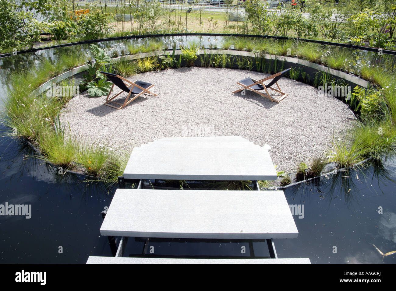 Infinity water garden designed for Bloom 2007 Irish garden Show by Liat ...
