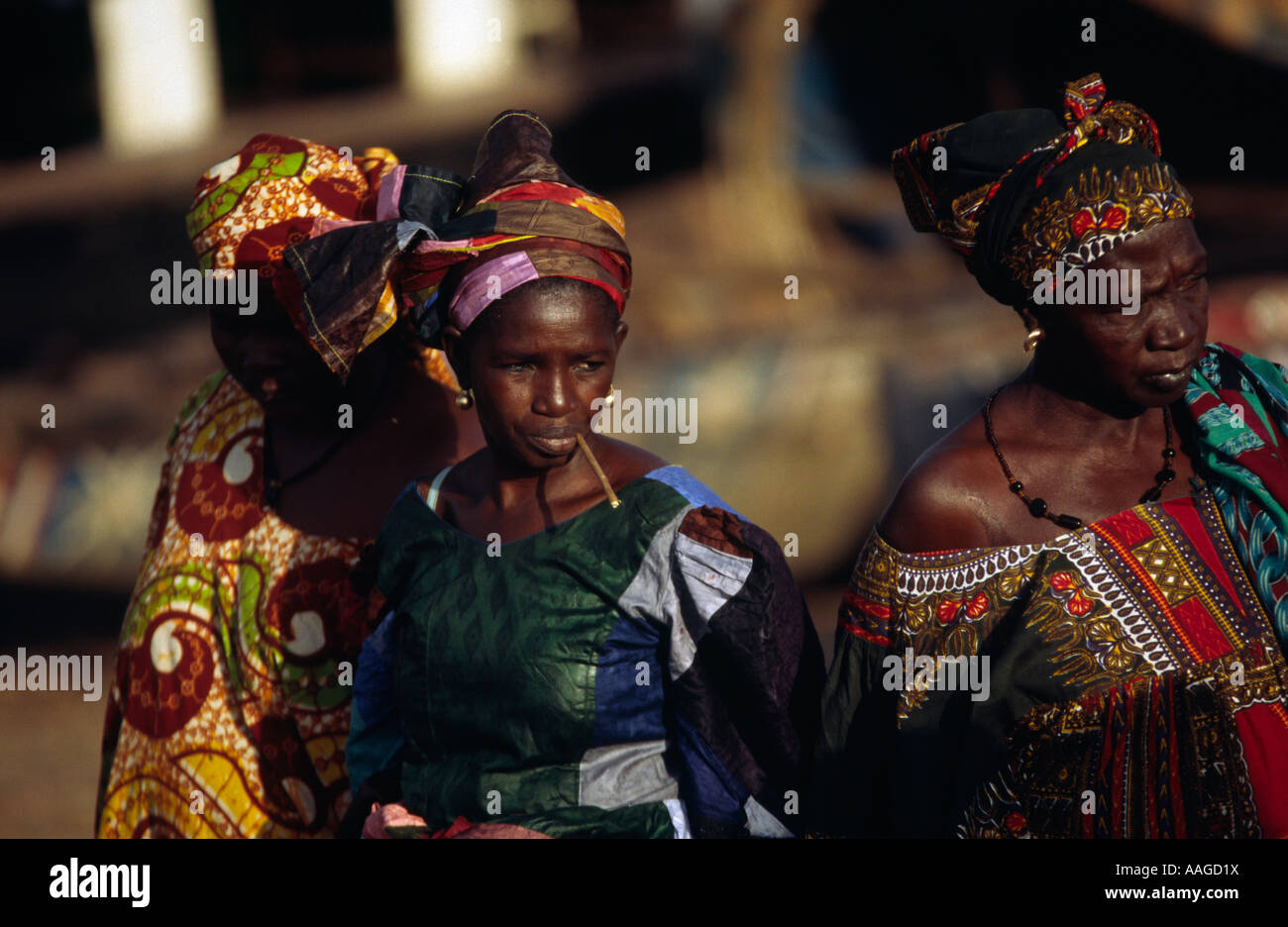 Malian women hi-res stock photography and images - Alamy