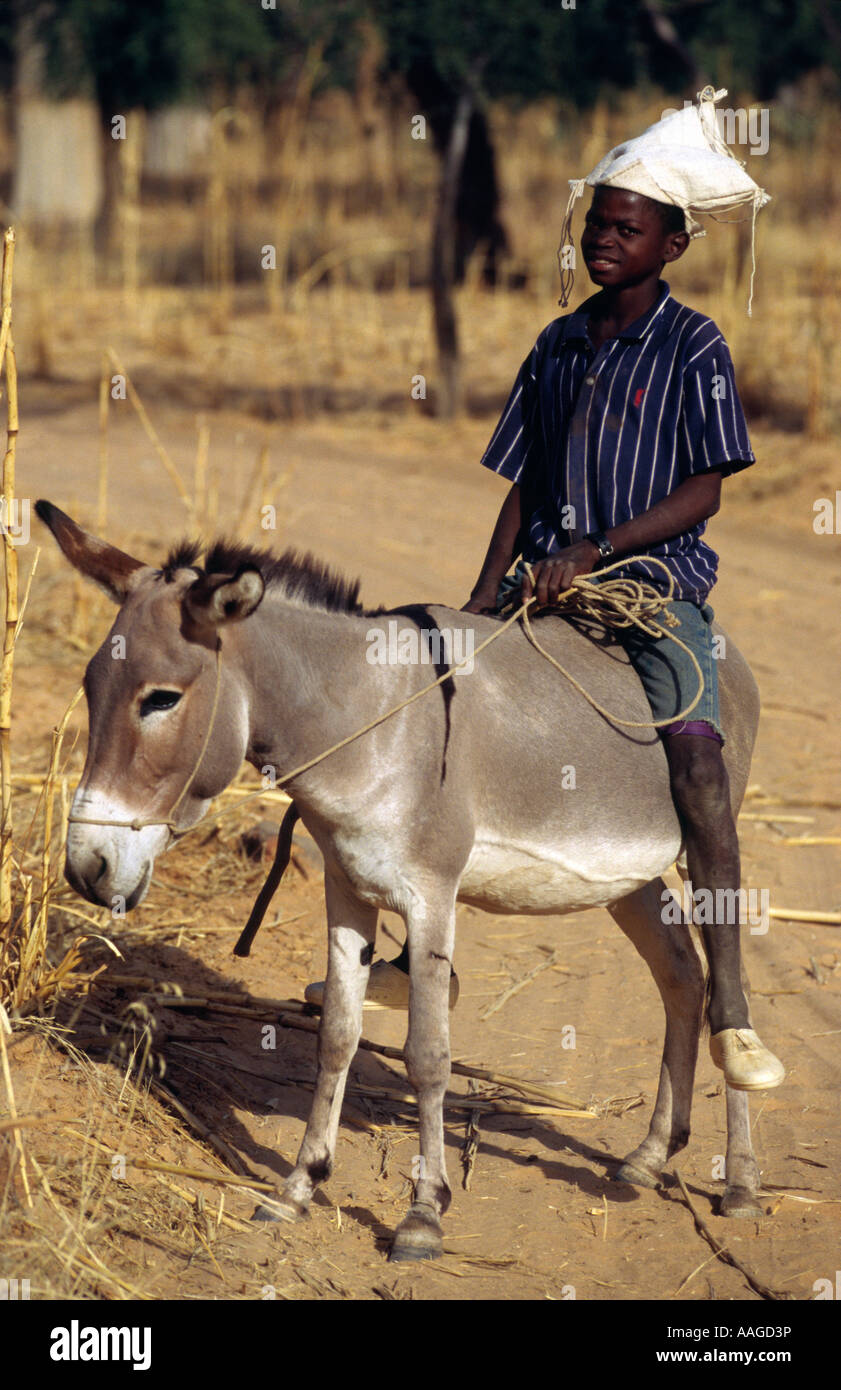 Dogon child - Pays Dogon, MALI Stock Photo - Alamy