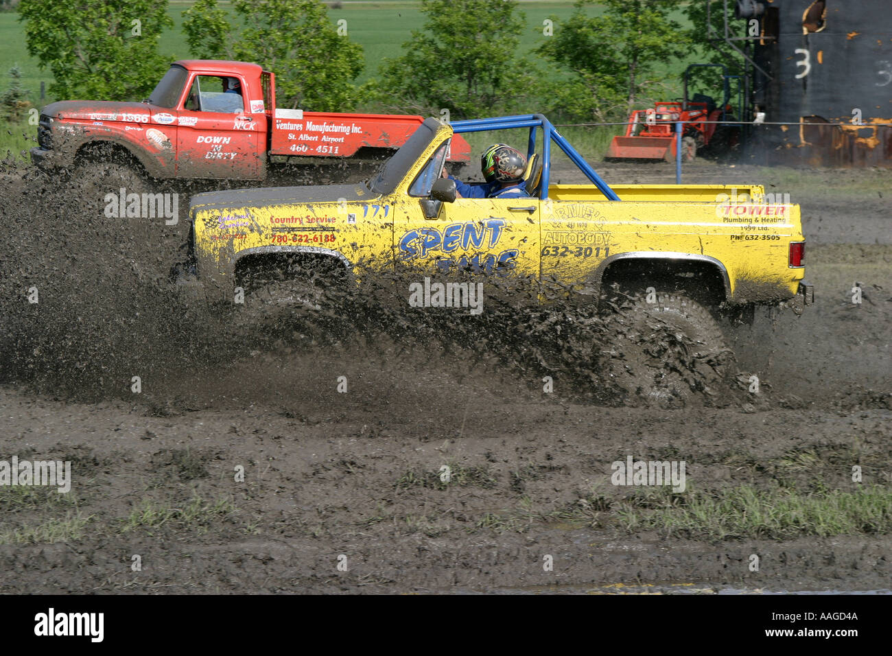 Mud drag racing hi-res stock photography and images - Alamy
