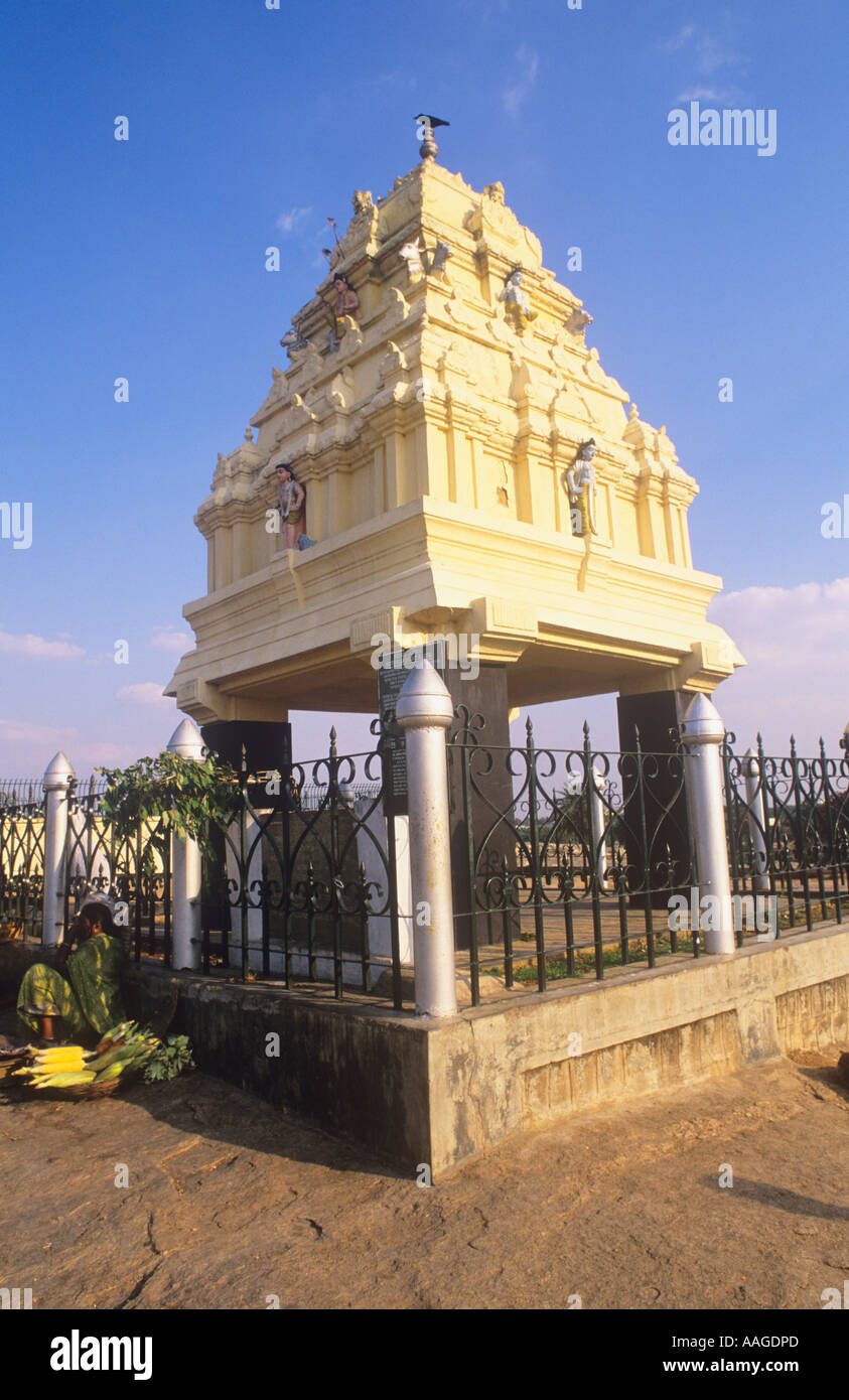 Kempe gowda hi-res stock photography and images - Alamy