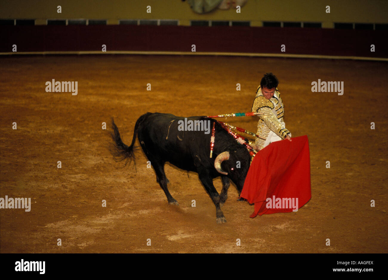 Muleta fighting hi-res stock photography and images - Alamy
