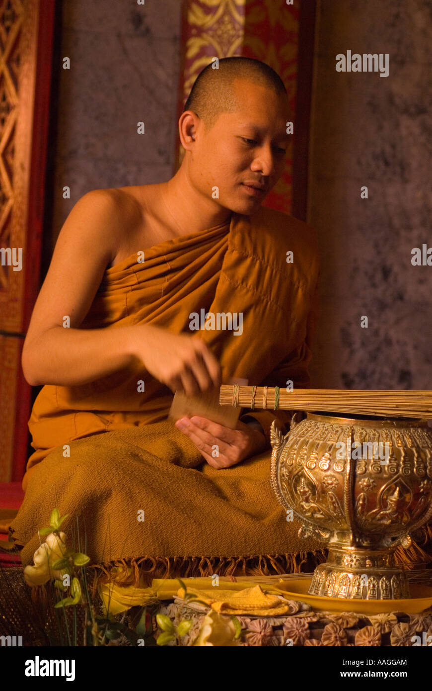 Buddhist monk giving blessing hi-res stock photography and images - Alamy
