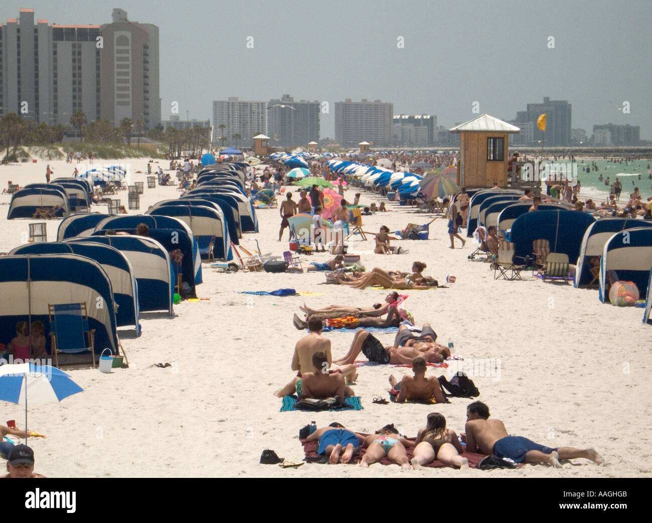 The crowds flock to Clearwater Beach on the west coast of Florida near ...
