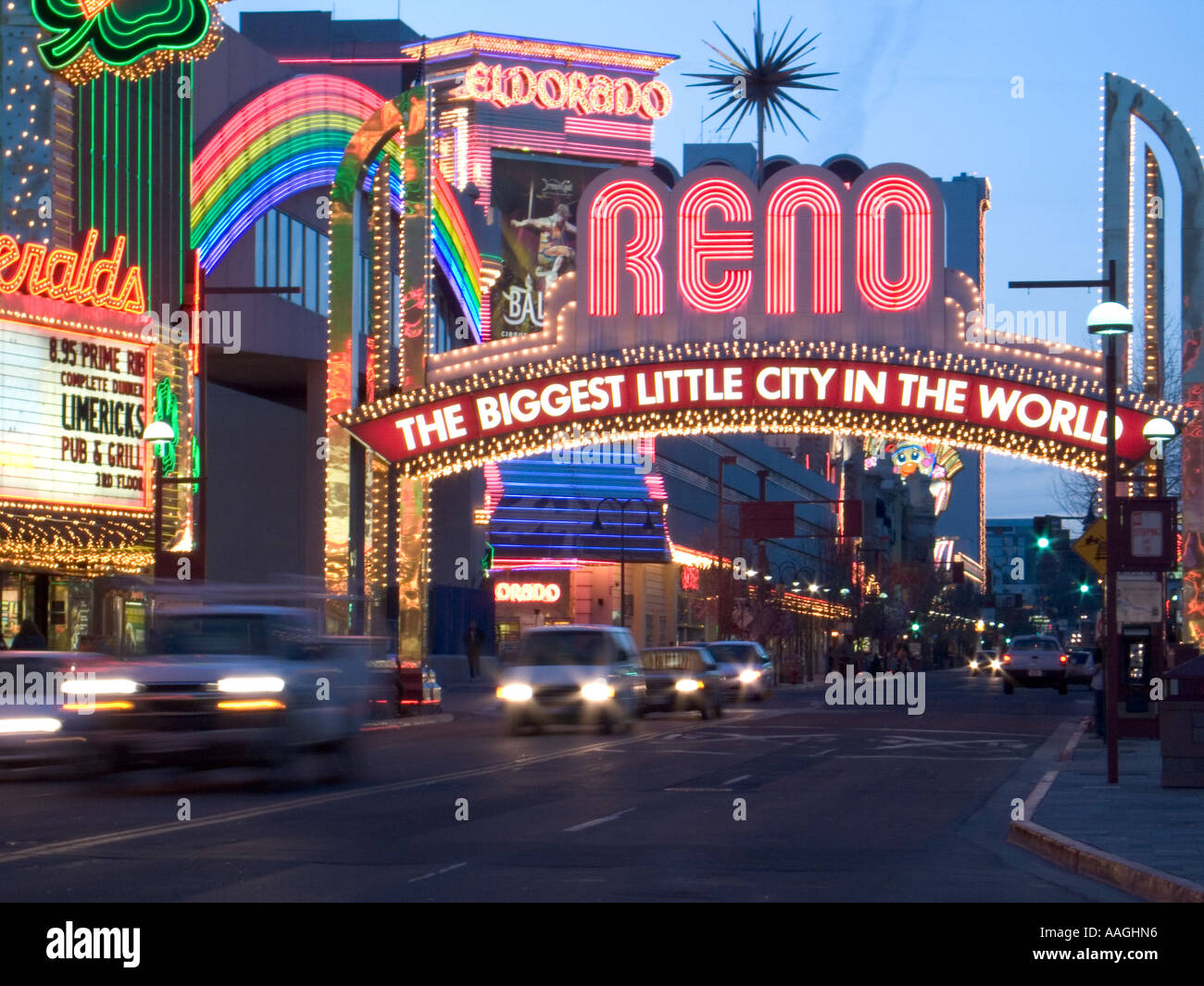 Neon lights at night in reno hi-res stock photography and images - Alamy