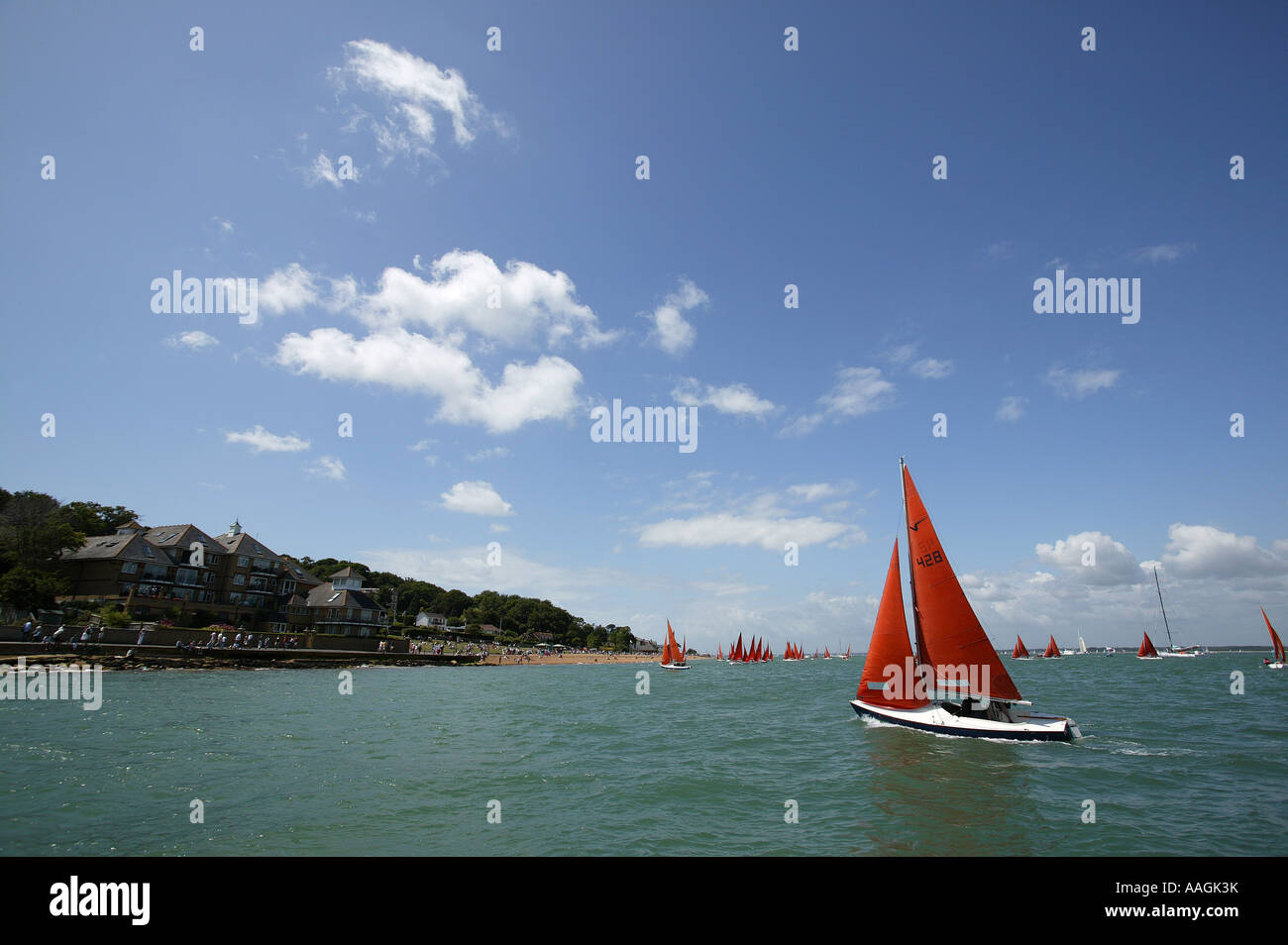 Sailing boat yacht solent hi-res stock photography and images - Alamy