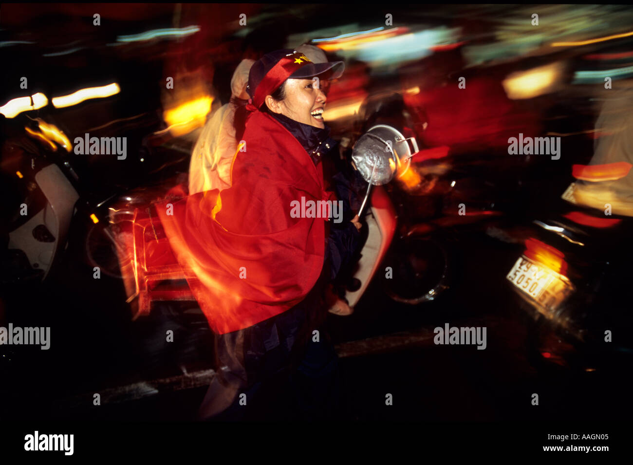 Celebrations in Hanoi after Vietnam's semi final win in the 2003 SEA ...