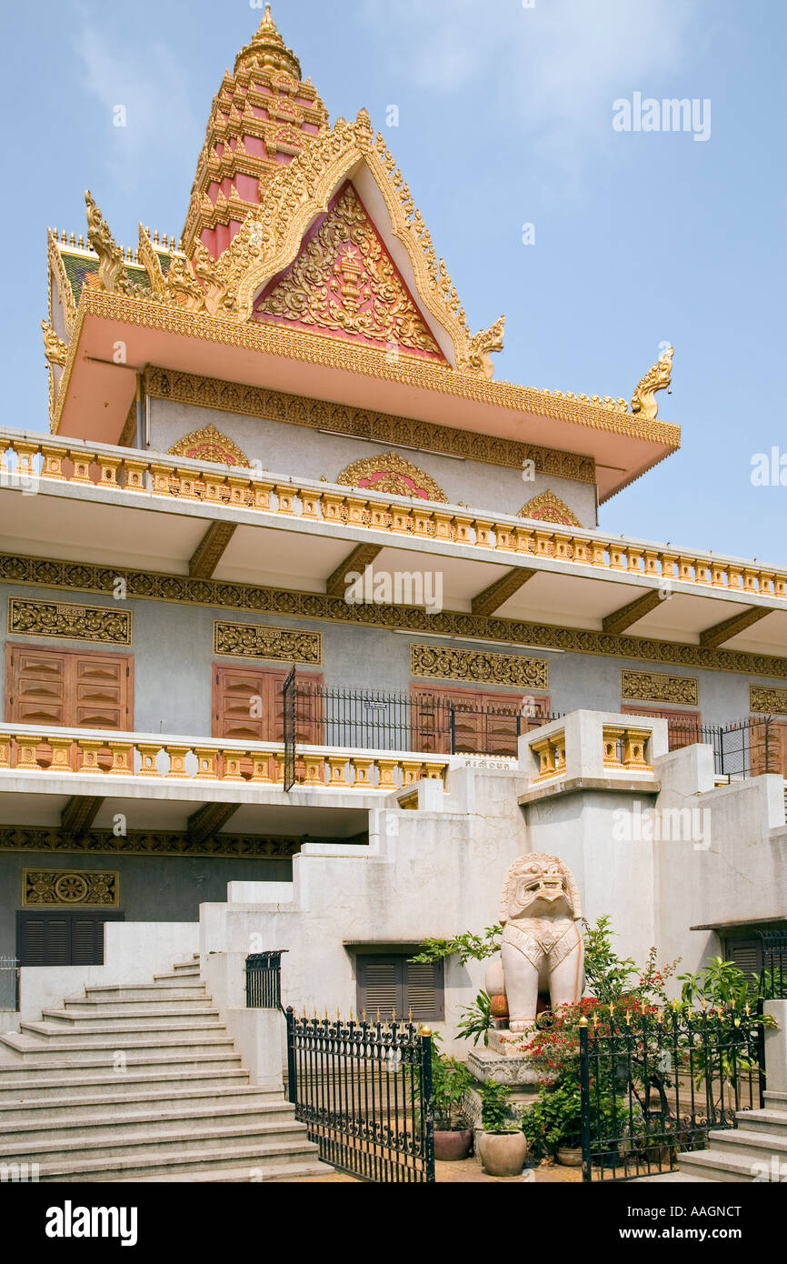 Wat Ounalom Phnom Penh Cambodia Stock Photo - Alamy