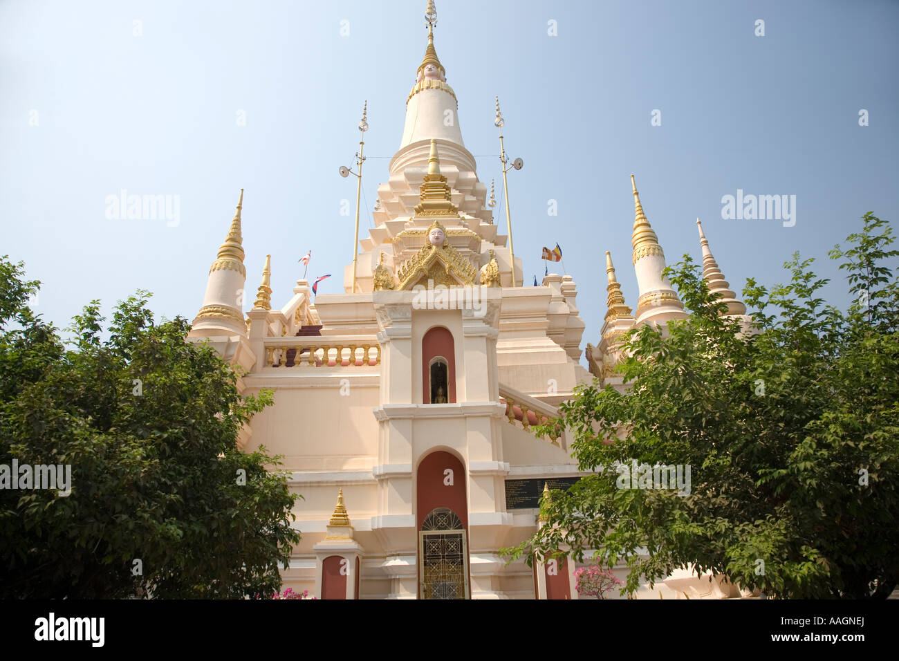 Wat Botum Phnom Penh Cambodia Stock Photo - Alamy